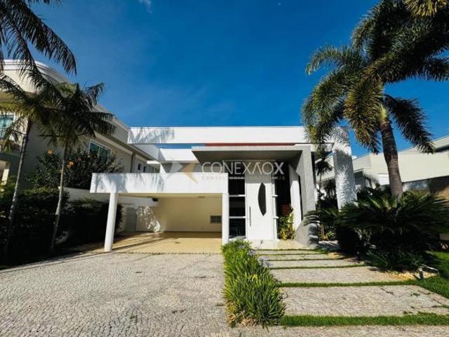 🏡  Casa à Venda no Alphaville Dom Pedro – Sofisticação, Conforto e Localização Pr