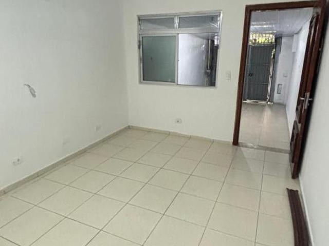 🏡  CASA À VENDA – OPORTUNIDADE!