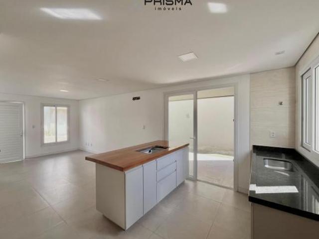 🏡  Casa em Condomínio Fechado – Alto Padrão para Locação