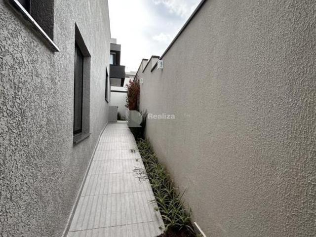 🏡  Casa Isolada Sem parede com vizinho com Acabamento Premium e 3 Dorms