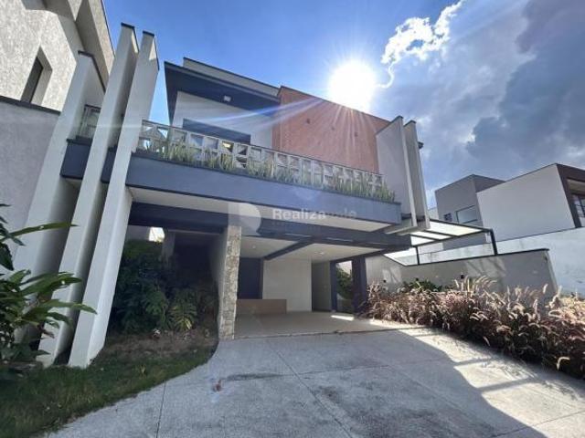 🏡  Cyrela Taubaté | 181m² com 2 Demi Suítes e Quintal Amplo — Casa Diferenciada