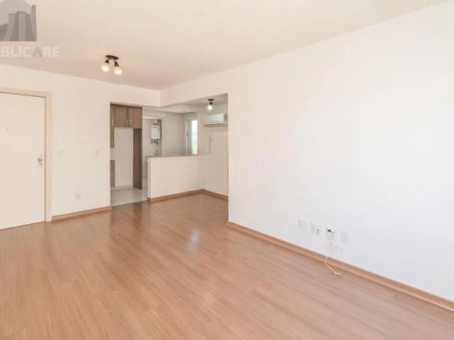 🏡  Apartamento 2 Dormitórios com Vaga no Petrópolis