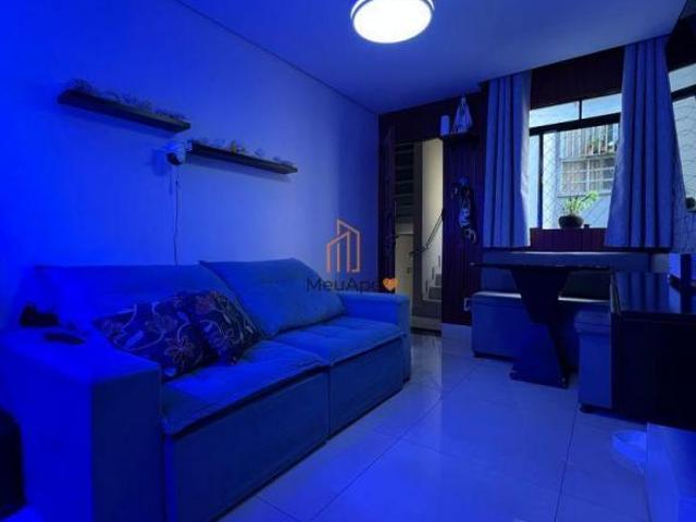 🏡  Apartamento todo reformado com fino acabamento no melhor ponto do Caiçaras!