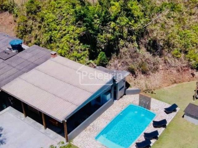 🏡  Excelente Propriedade à Venda em Nazaré Paulista 2.500 m² Porteira Fechada