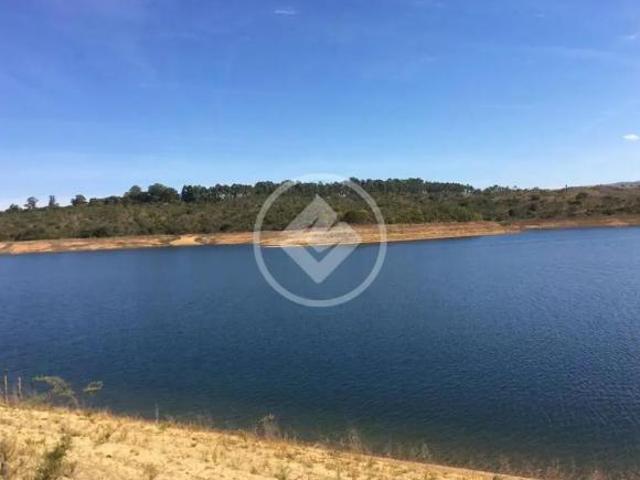 🏡  Oportunidade Exclusiva em Condomínio Náutico Brisas da Lagoa – Lagoa de Furnas