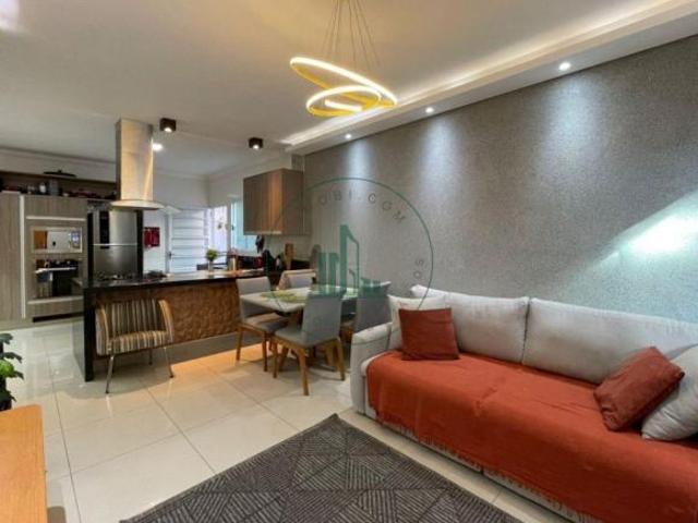🏡  Sofisticação e lazer em área nobre — Casa térrea 3 dormitórios com piscina.