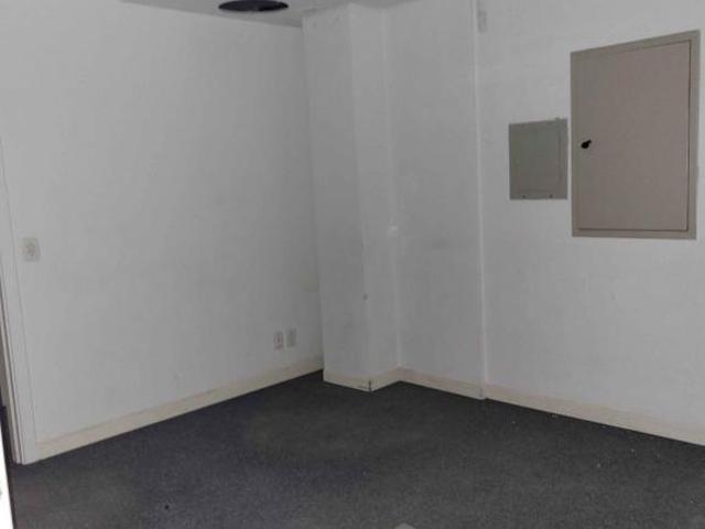 🏢  Conjunto de Salas Comerciai
