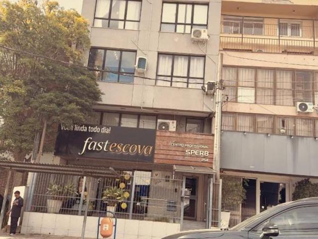 🏢 ✨ EXCELENTE SALA COMERCIAL REFORMADA COM TERRAÇO – MONT SERRRAT | PORTO ALEGRE