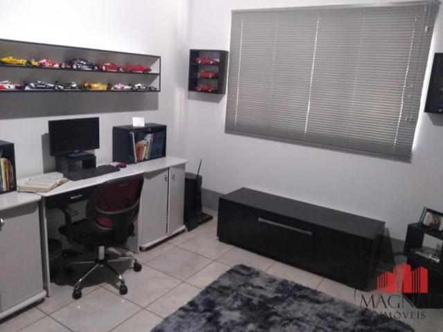 ✅  CASA SEMIMOBILIADA COM 1 SUÍTE E 2 QUARTOS NO PARQUE LAGOA DOURADA EM MARINGÁ /PR!
