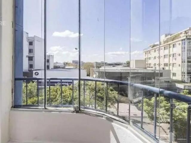 ✨  Apartamento 3 dormitórios à venda na Av. Cristóvão Colombo – Amplo, ensolarado