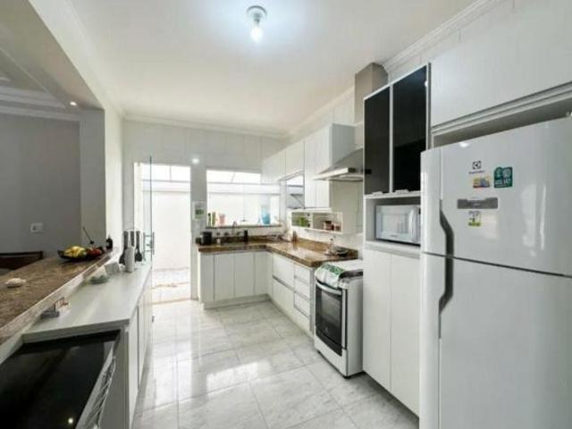 ✨  Casa Térrea com 3 Suítes, Espaço Gourmet e Acabamento Premium – Cond. Recan.