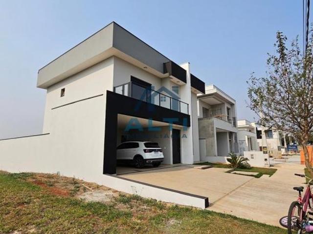 ✨  Linda Casa à Venda no Condomínio Residencial Esplanada ✨