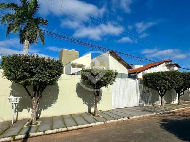 ✨  Sobrado Completo com Piscina e 5 Quartos no Jardim Califórnia – Cuiabá ✨