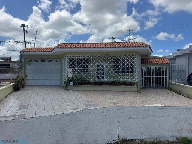 X Calle Colombina, Bayamon, Home For Sale