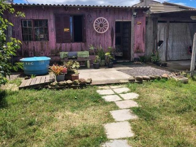 XC170 Residência composta de 01 dormitório em região de moradores
