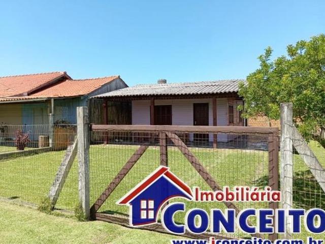 XC399 Residência mista localizada no Balneário Riviera
