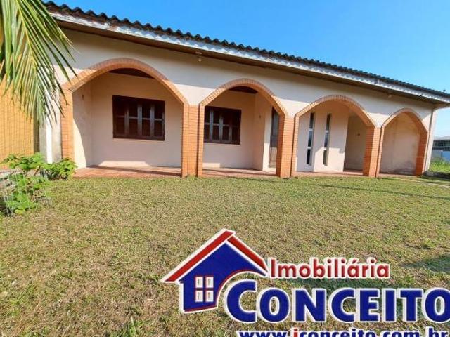 XC336 Ótimo imóvel em excelente localização no balneário Marisul