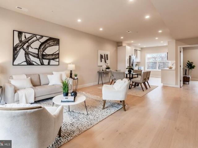 Xenia St Se Unit,washington, Condo For Sale