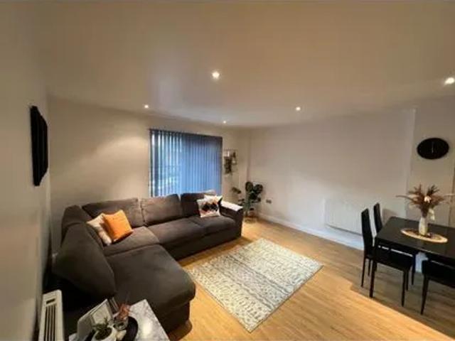 XQ7, Taylorson Street South, Salford, M5 3FN, United Kingdom | 2 bed apartment for rent #167382243 | Rentberry