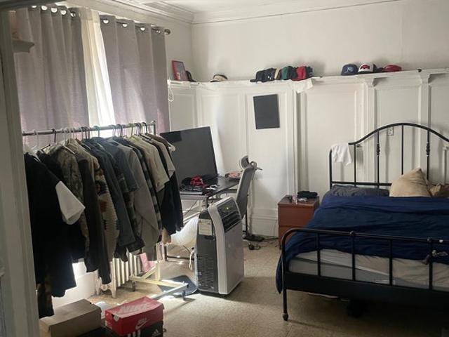 Xx Large sized room