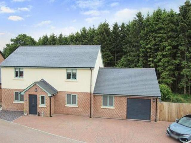 Y Maes, Beulah, 4 Bedroom Detached