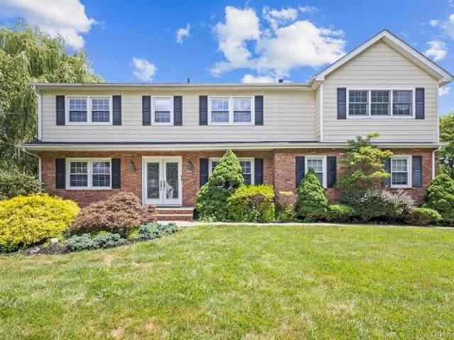 Yale Dr, New City, Home For Sale