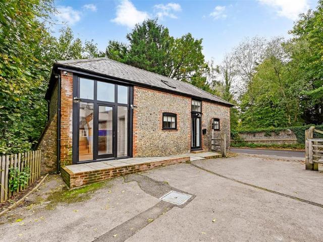 Yapton Lane, Walberton 2 bed detached house to rent £1,295 pcm £299 pw