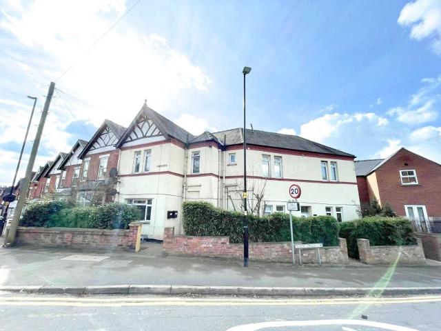 Yarborough Road, Lincoln LN1, 2 bed flat to rent, £775 pcm | PrimeLocation