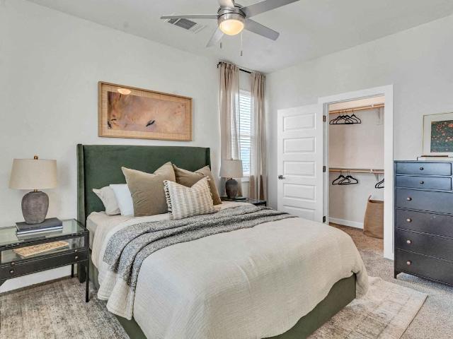 YardHomes® Parkside 3 Bedroom Apartment for Rent at 2850 N Bonnie Brae St, Denton, TX 76207