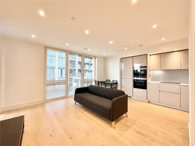 Yardley Court, 1 Garnet Place, West Drayton UB7, 1 bed flat to rent, £1,600 pcm | PrimeLocation