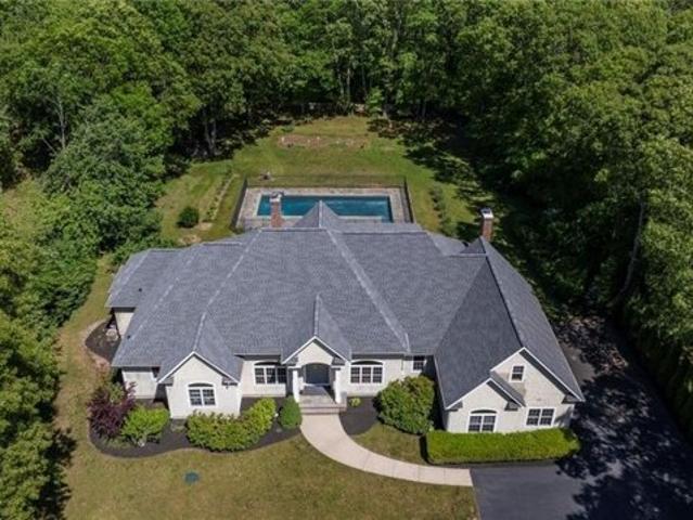 Yarmouth Dr, Westerly, Home For Sale