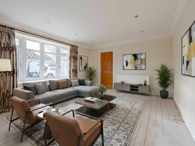 Yarmouth Road, Lowestoft