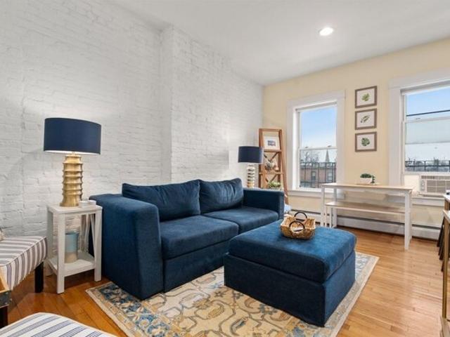 Yarmouth St Unit D, Boston, Condo For Sale