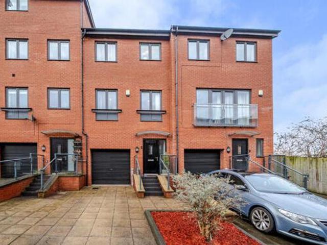Yarn Street, Leeds, 3 Bedroom Town
