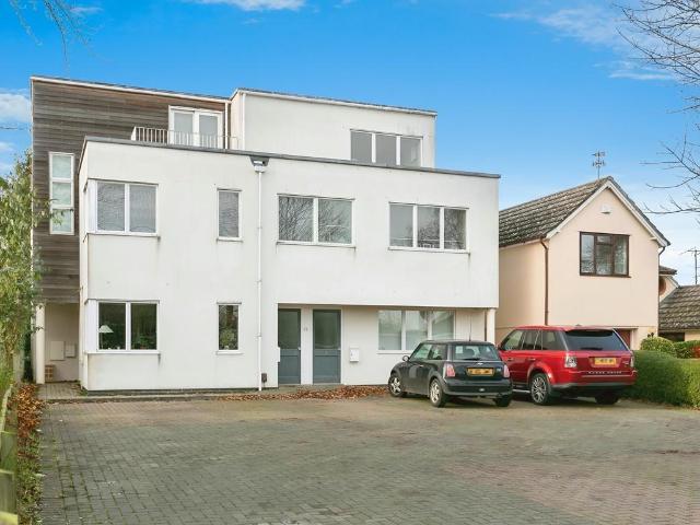 Yarnells Hill, West Oxford 2 bed apartment to rent £1,750 pcm £404 pw