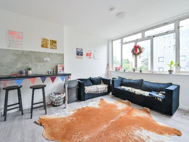 Yarnfield Square, London SE15, 5 bed flat to rent, £4,350 pcm | PrimeLocation