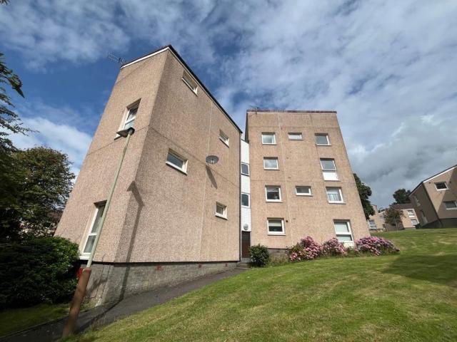 Yarrow Terrace, Dundee DD2, 2 bed maisonette to rent, £825 pcm | PrimeLocation