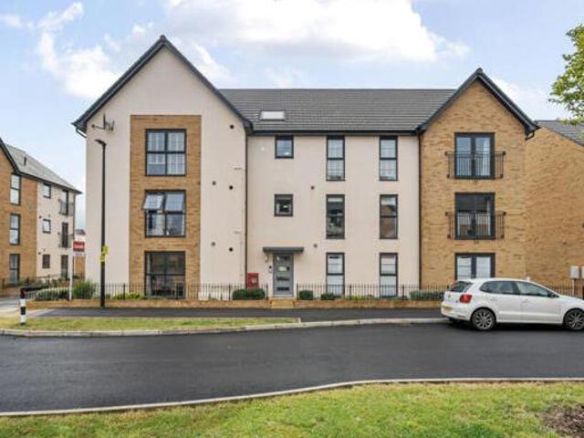 Yate, Clark Drive, Bristol, 2 Bedroom Apartment