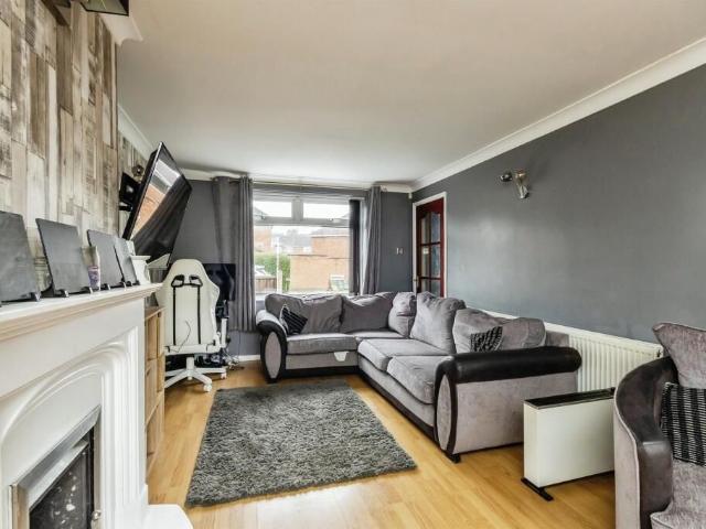 Yatesbury Crescent, Nottingham NG8, 3 bed property to rent, £1,250 pcm | PrimeLocation