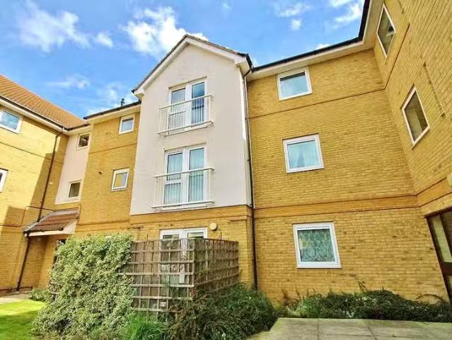 Yeoman Drive, Staines upon Thames, Surrey, TW19 7TH