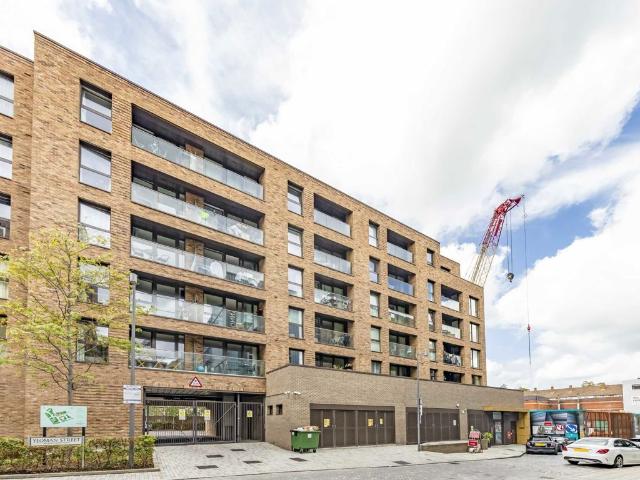 Yeoman Street, London SE8, 1 bed flat to rent, £2,100 pcm | PrimeLocation