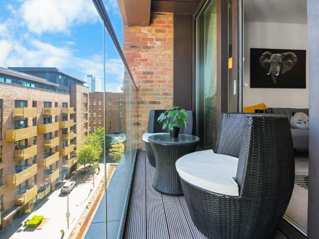 Yeoman Street, London SE8, 1 bed flat to rent, £3,302 pcm | PrimeLocation