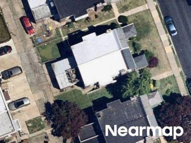 Yeadon Ave