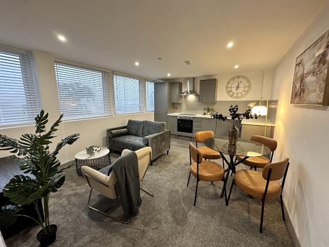 Yeadon LS19, 1 bed flat to rent, £875 pcm | PrimeLocation