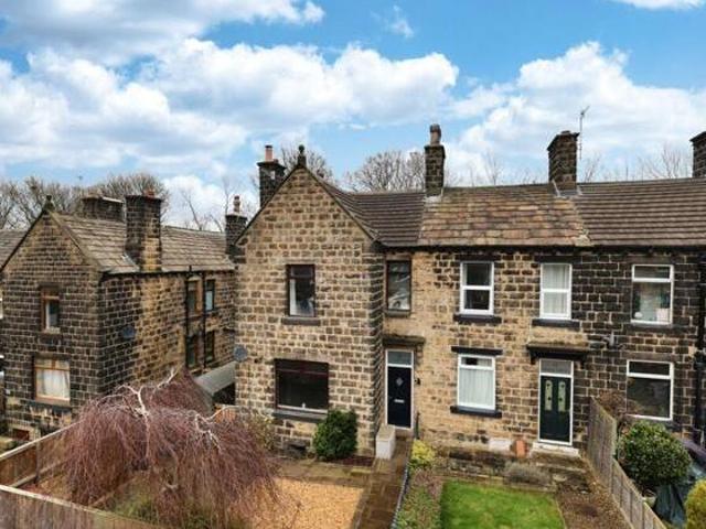 Yeadon, South View, Leeds, 2 Bedroom End