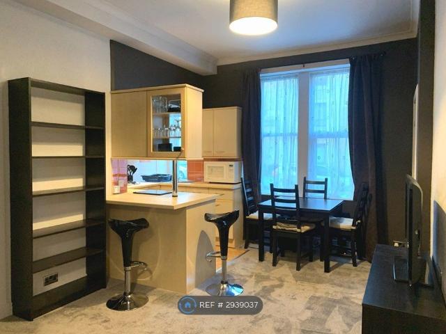 Yeaman Place, Edinburgh EH11, 1 bed flat to rent, £975 pcm | PrimeLocation