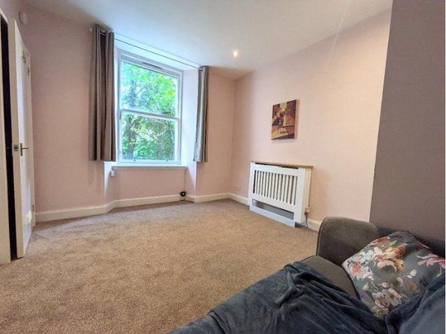 Yeaman Place, Polwarth, EH11 1BR
