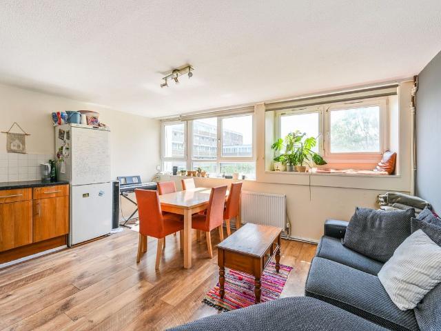 Yelverton Road, Battersea, London SW11, 4 bed flat to rent, £3,800 pcm | PrimeLocation