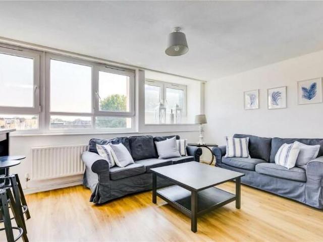 Yelverton Road, Battersea SW11 4 bed flat to rent £3,500 pcm £808 pw