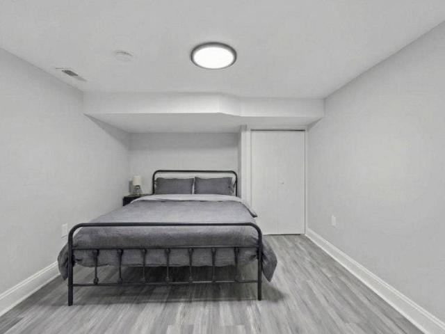 Yellow Room Available